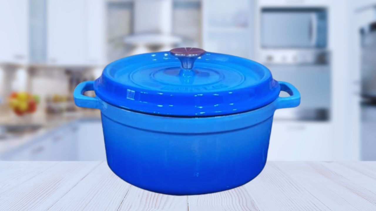 Stock Pot VS Dutch Oven Choosing The Right Cookware