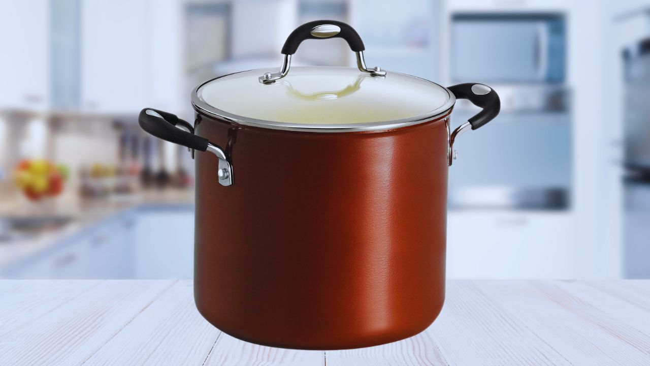 Stock Pot VS Dutch Oven Choosing The Right Cookware